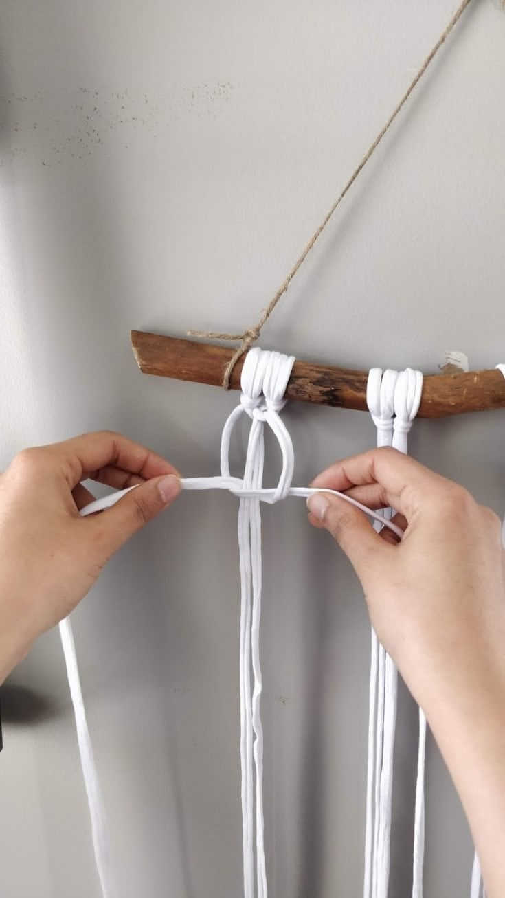 Easy DIY Macrame Wall Hanging in 15 Minutes | Feeling Nifty
