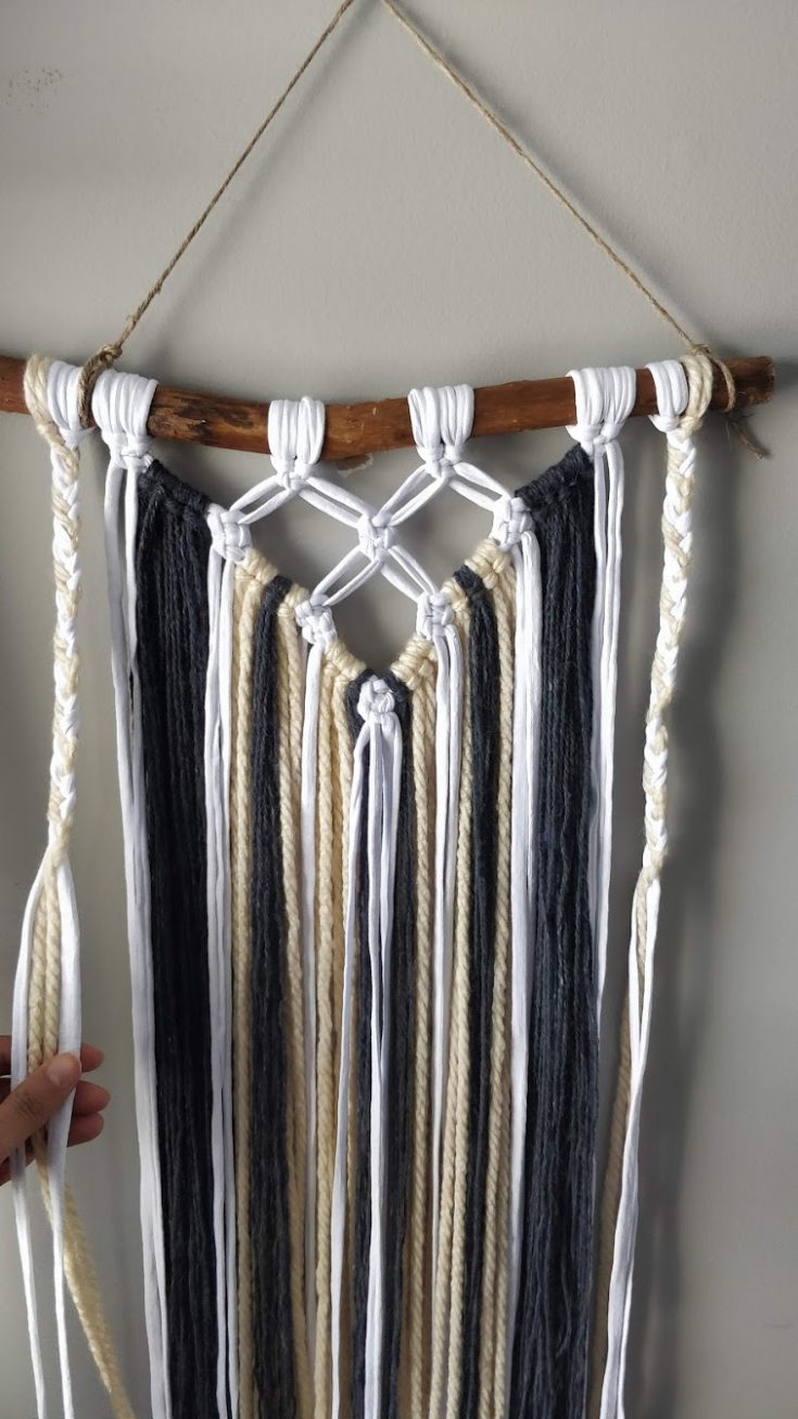 Easy DIY Macrame Wall Hanging in 15 Minutes | Feeling Nifty