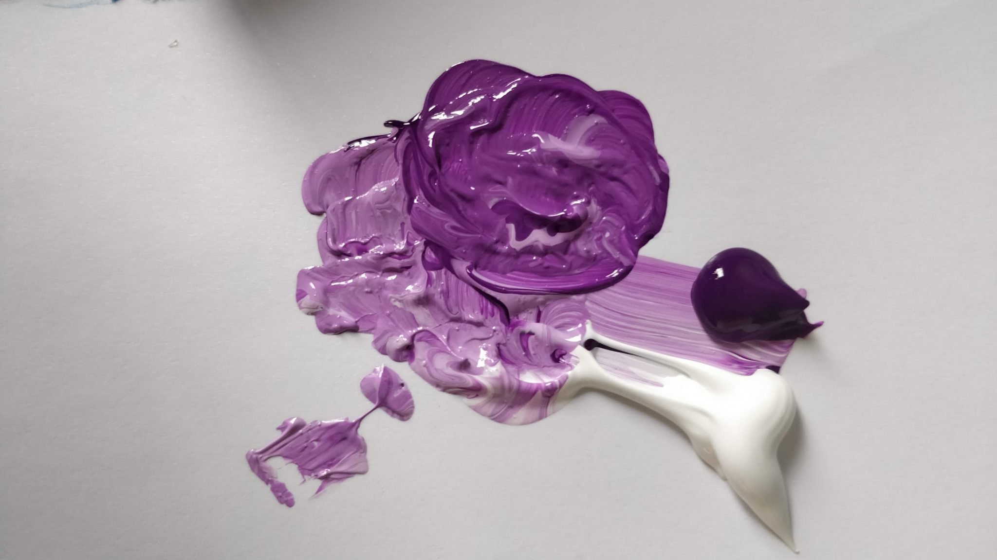 How to Paint Hydrangeas in a Jar Using Q-tips and Bubble Wrap {Easy}