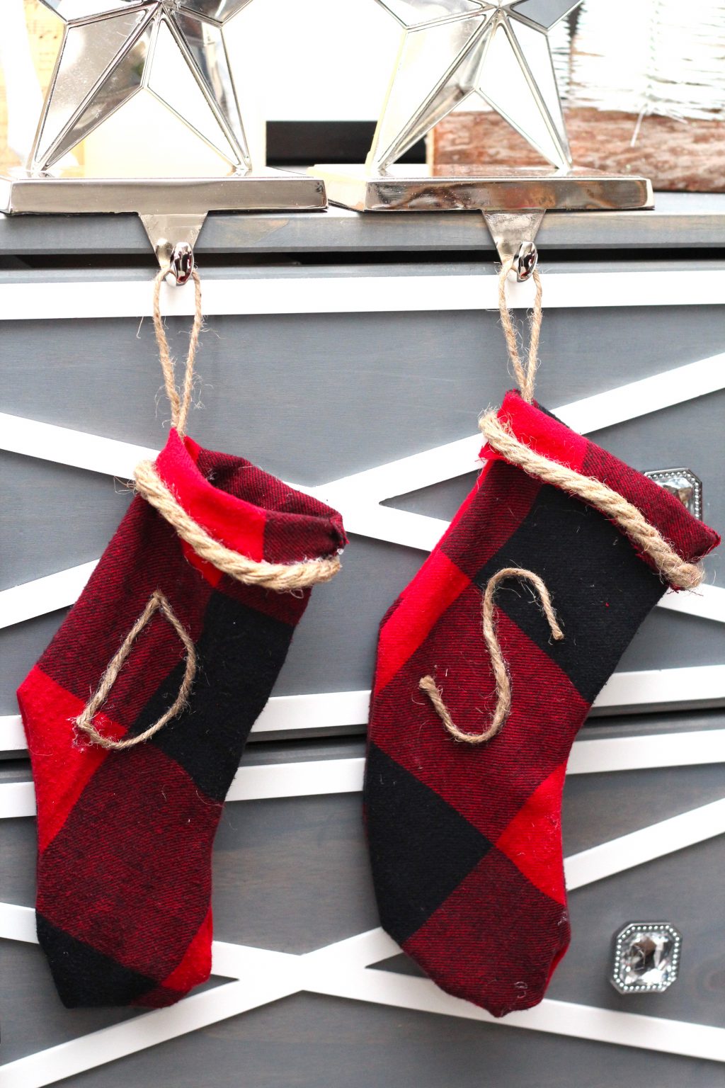 DIY Stockings Made From Old Flannel Shirts {Free Pattern, No-Sew}
