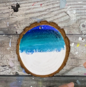 How To Paint Wood Slice Ornaments +10 Ideas To Get You Inspired