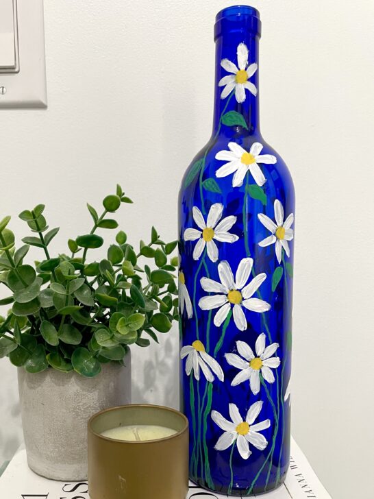 How To Paint Wine Bottles (& Champagne bottles) + 5 Easy Ideas